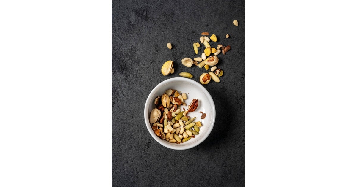Desayuno saludable con yogurt y nueces | Nestlé® Materna
