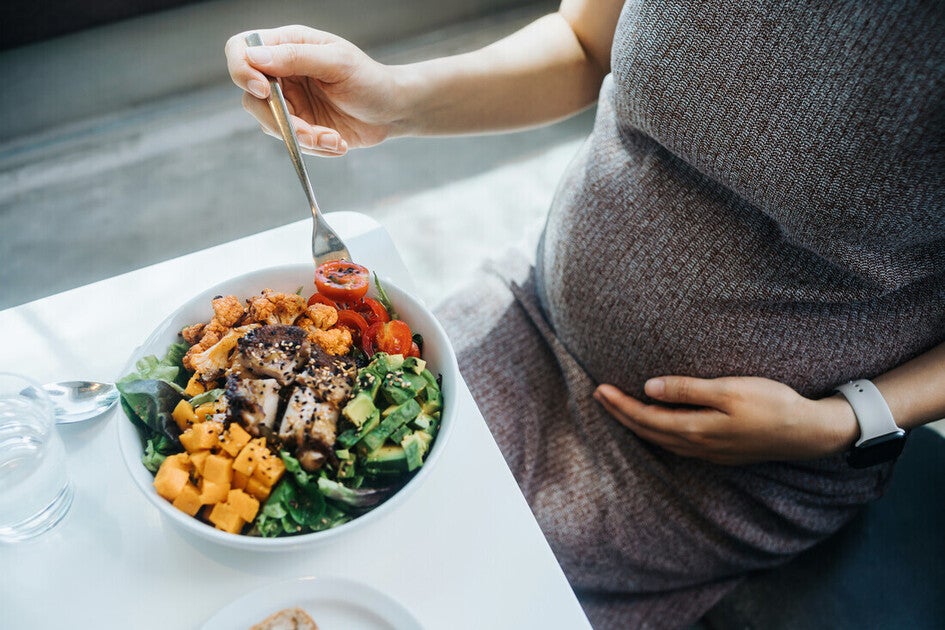 Nutrición en el embarazo: hábitos y alimentos clave | Nestlé® Materna